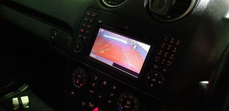 Mercedes NTG2.5 W164 Reverse Camera Activation