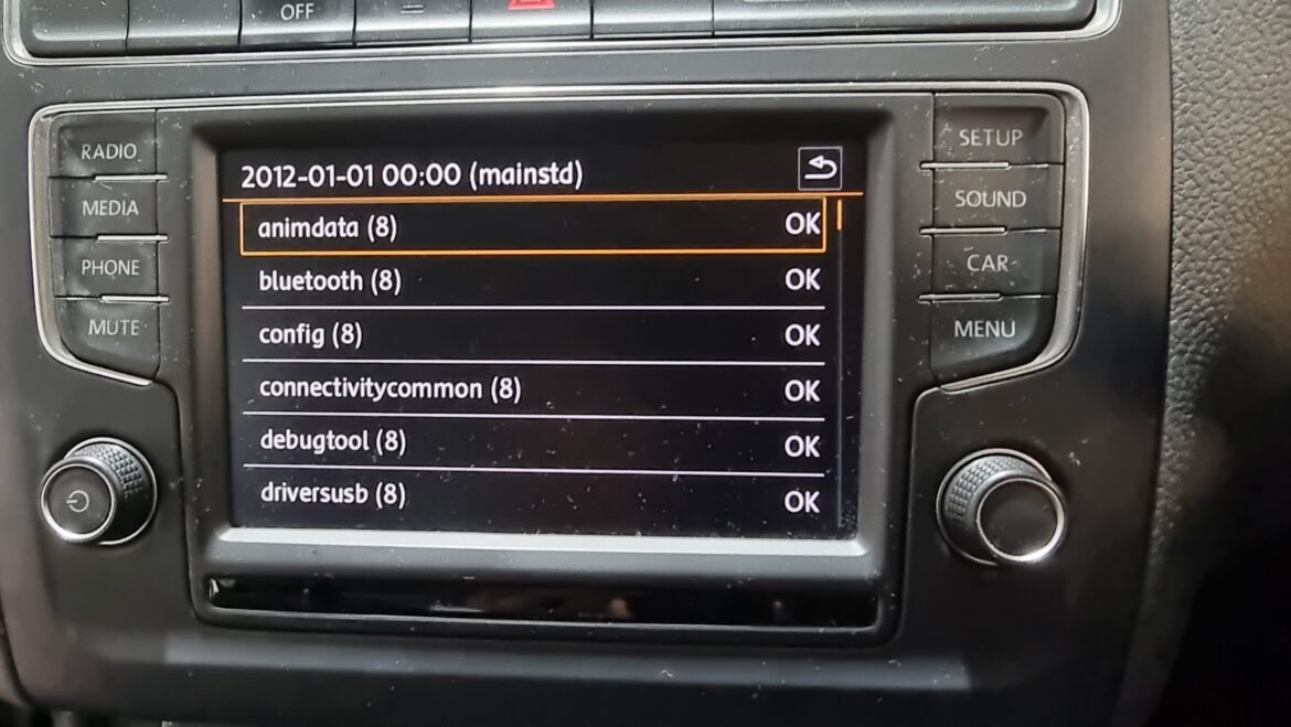 VW Polo MIB 2 Std Red Blue Screen Needing Emergency Download